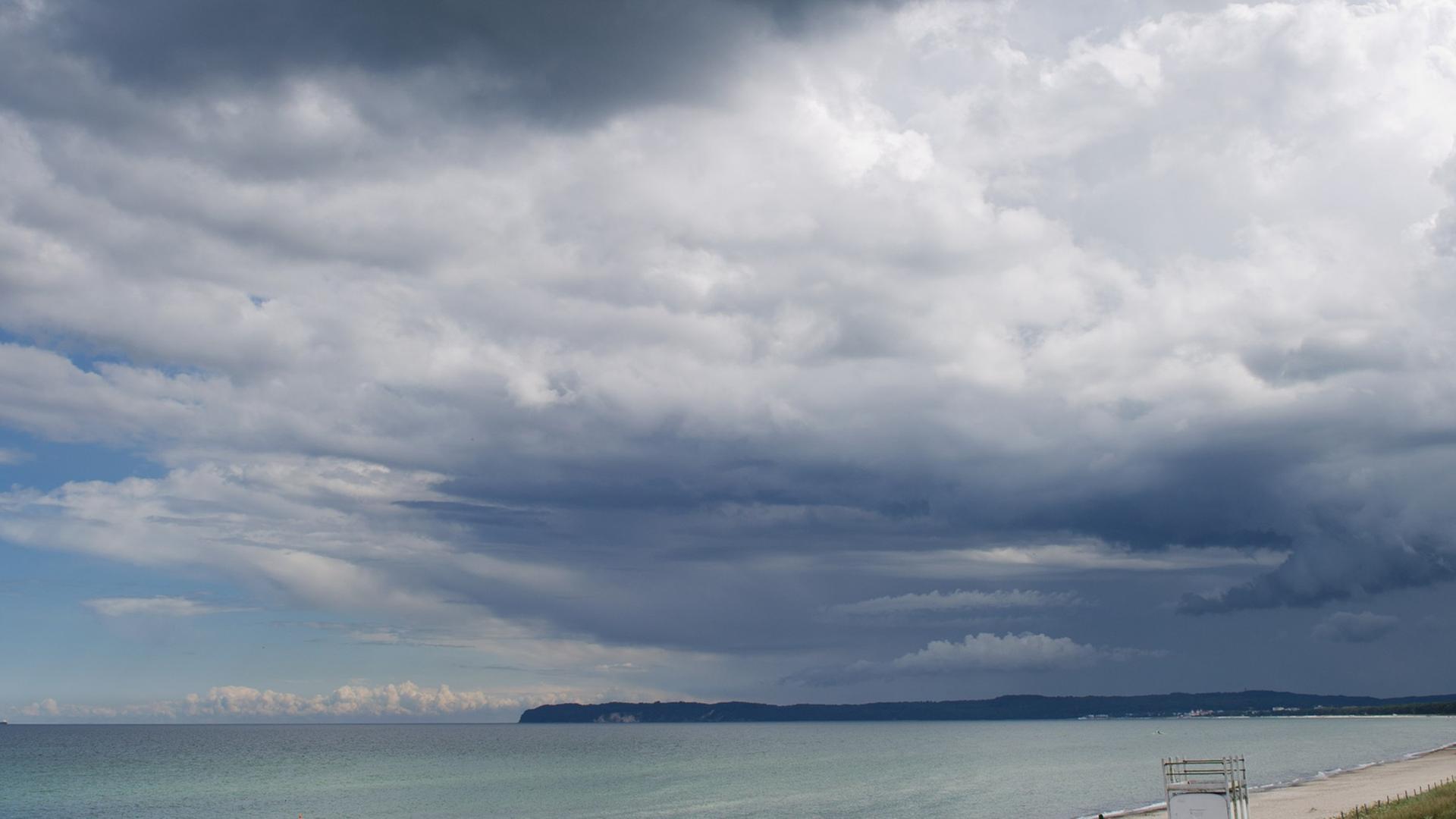 Am Strand - Die magische Grenze zwischen Land und Meer