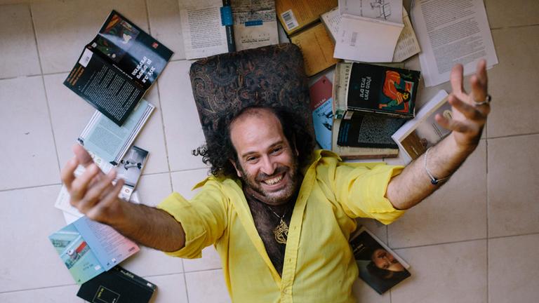 Schriftsteller Tomer Gardi - Die Fremdheit zur Schönheit gemacht