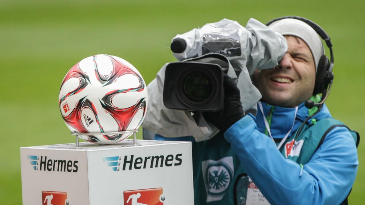 100 Jahre "Kicker" - Das Magazin, dem die Profis vertrauen