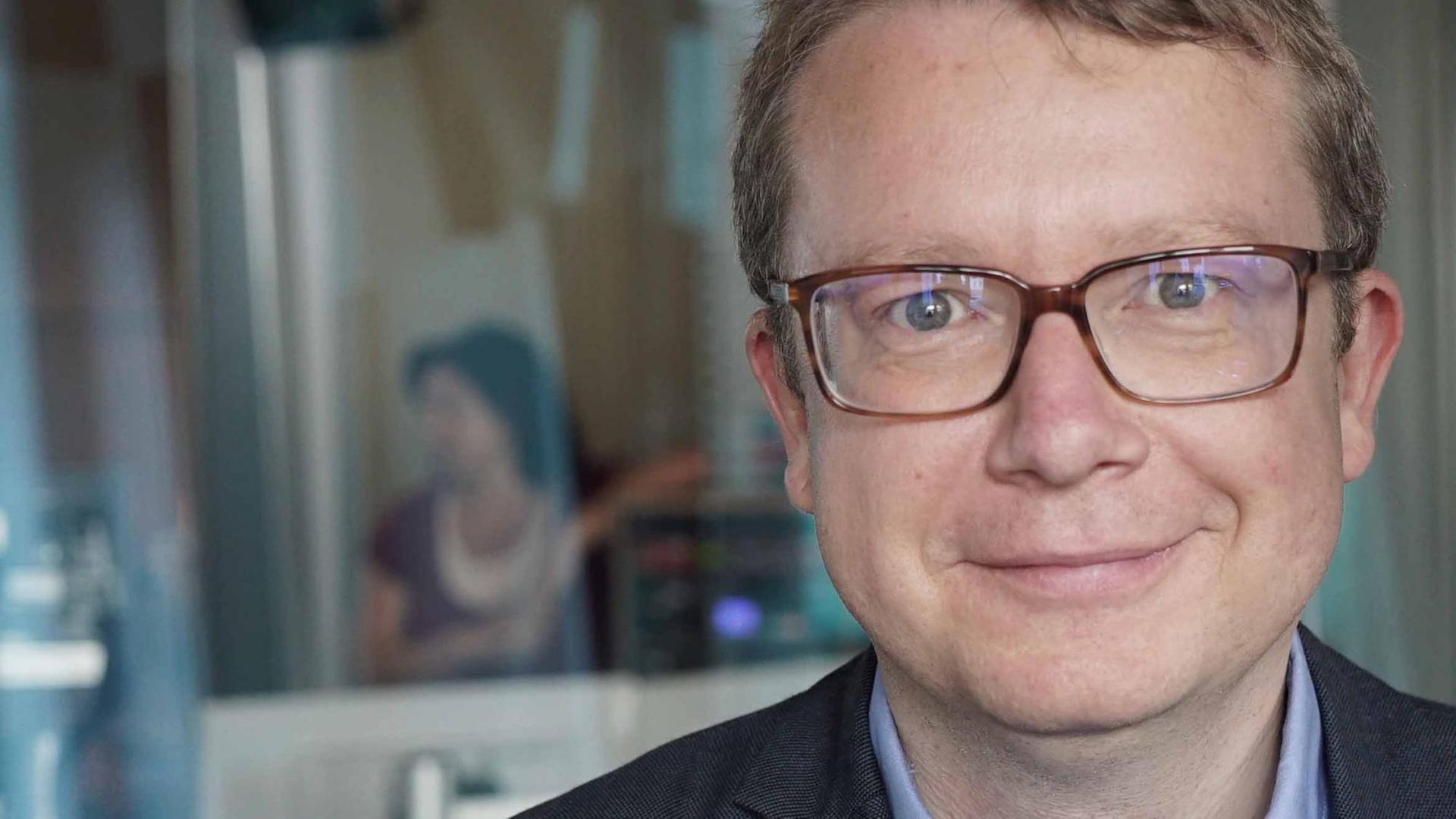 Der Tag mit Adam Soboczynski - Die Kulturszene und die Rechten - ein ...