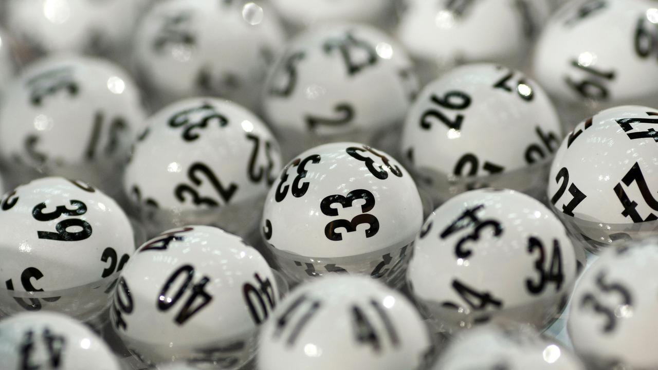 Gewinnzahlen - Lotto am Mittwoch: 3 - 5 - 15 - 36 - 44 - 46, Superzahl 7