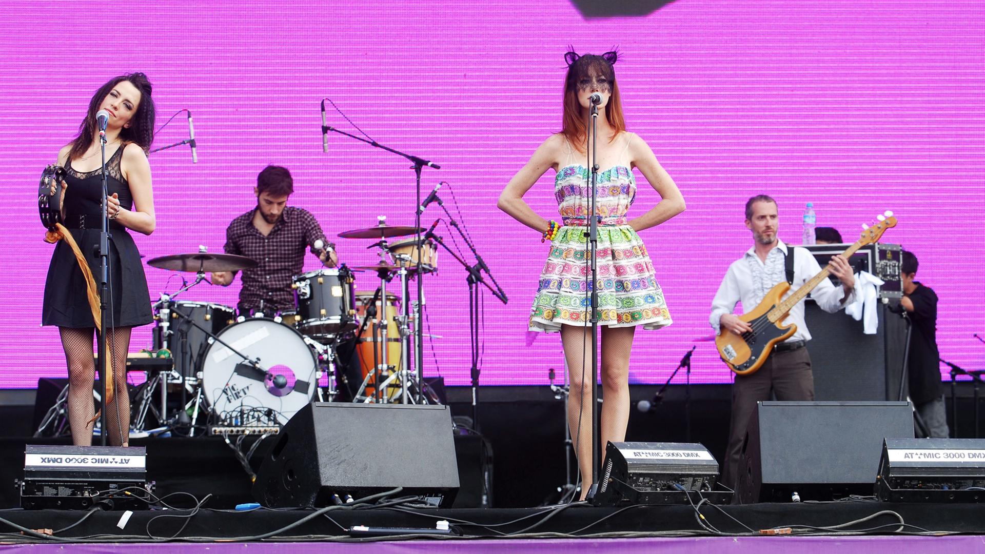 Nouvelle Vague - New Wave Hits im Bossagewand