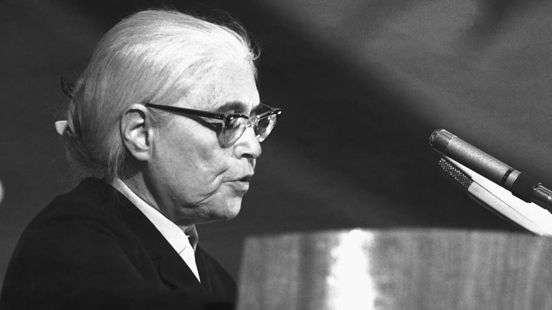 Vor 70 Jahren - Als Anna Seghers aus dem Exil nach Berlin zurückkehrte