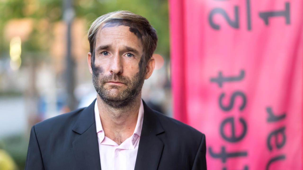 "Es ist 5 vor 1933" - Philipp Ruch stellt Buch gegen die AfD vor