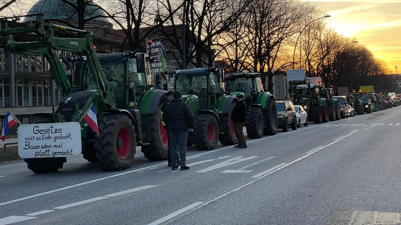 Proteste - Bauern beenden Blockaden am Hamburger Hafen