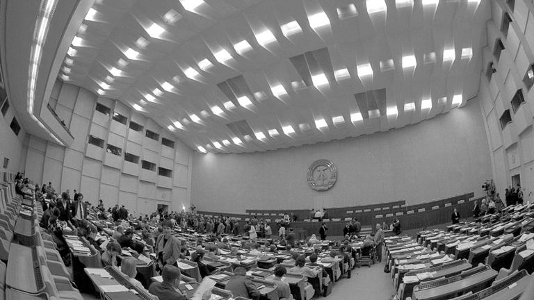 Bundestag - Erinnerung an erste und letzte freie Volkskammerwahl in der ...