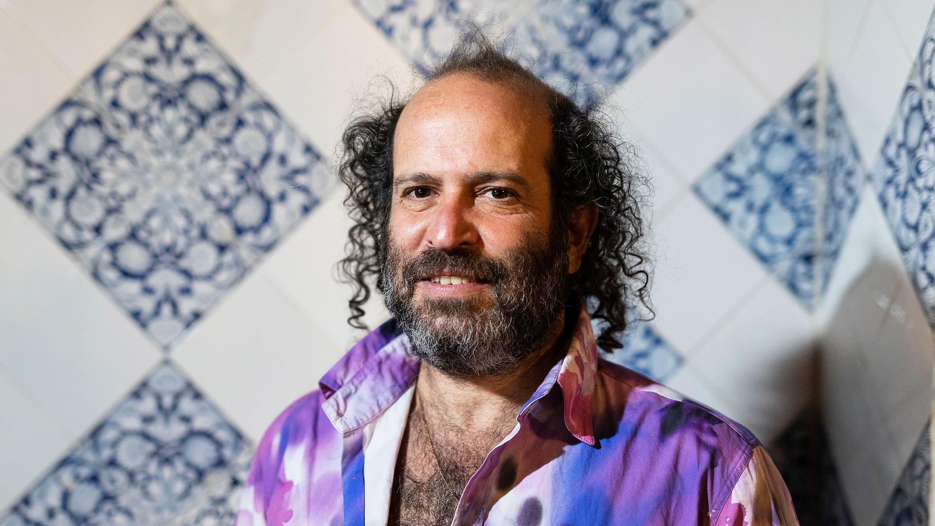 Buchpreisträger Tomer Gardi - "Humor bringt uns zum Nachdenken"