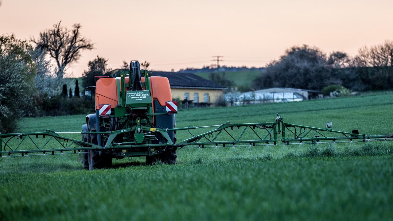 Glyphosat: Die EU will die Zulassung des Pestizids verlängern