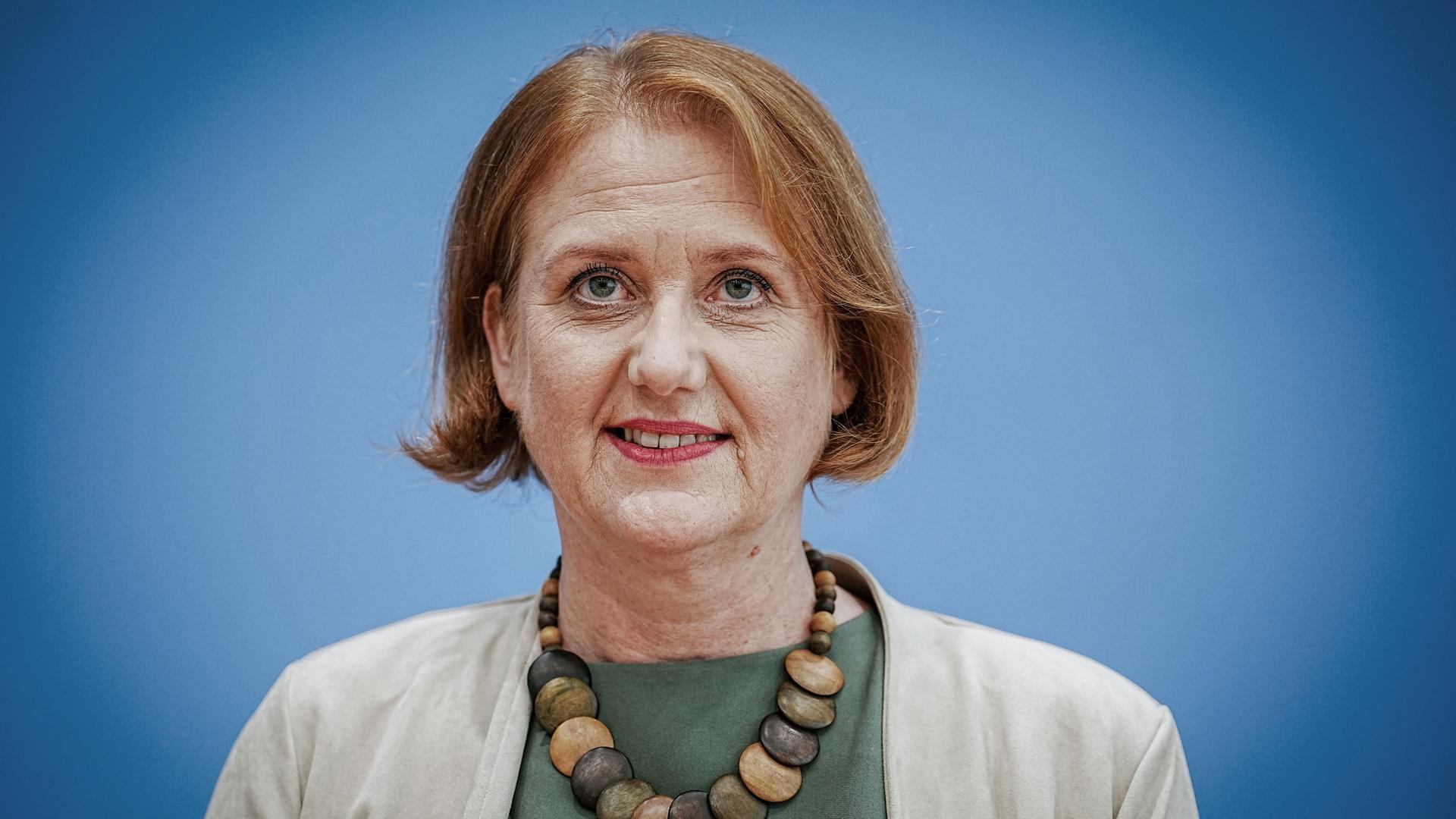 Kindergrundsicherung - Bundesfamilienministerin Paus weist Kritik der ...