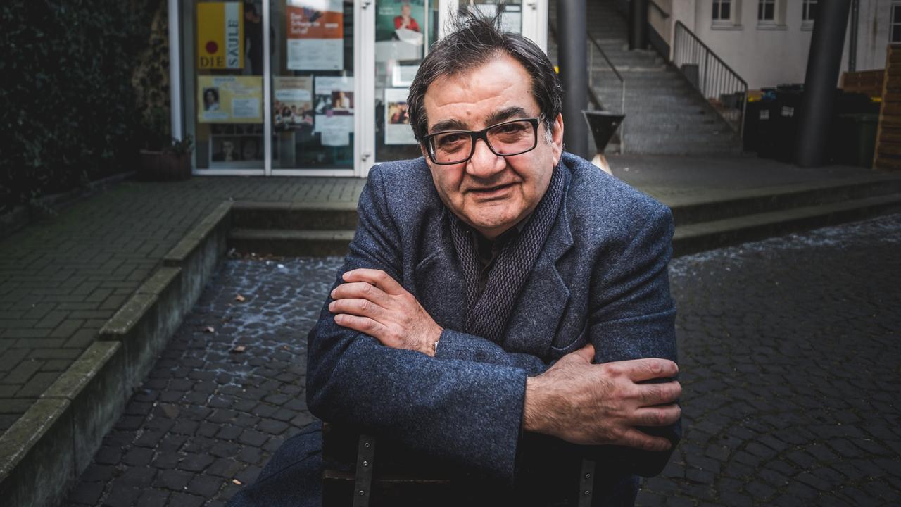 Flucht und Exil: Als Migrant im deutschen Stadttheater