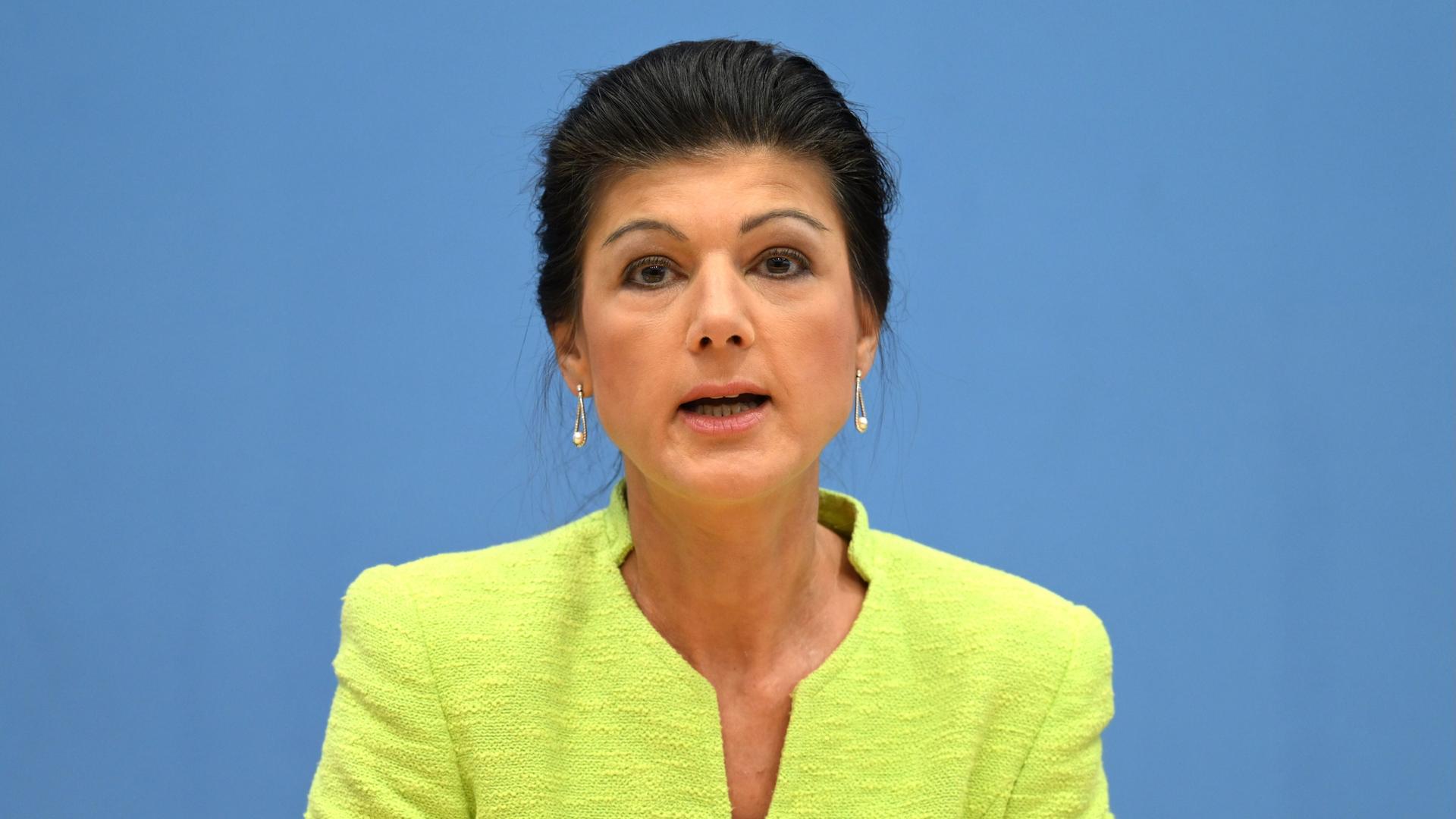 Berlin - Wagenknecht verlässt die Linke und stellt Details zur Gründung ...