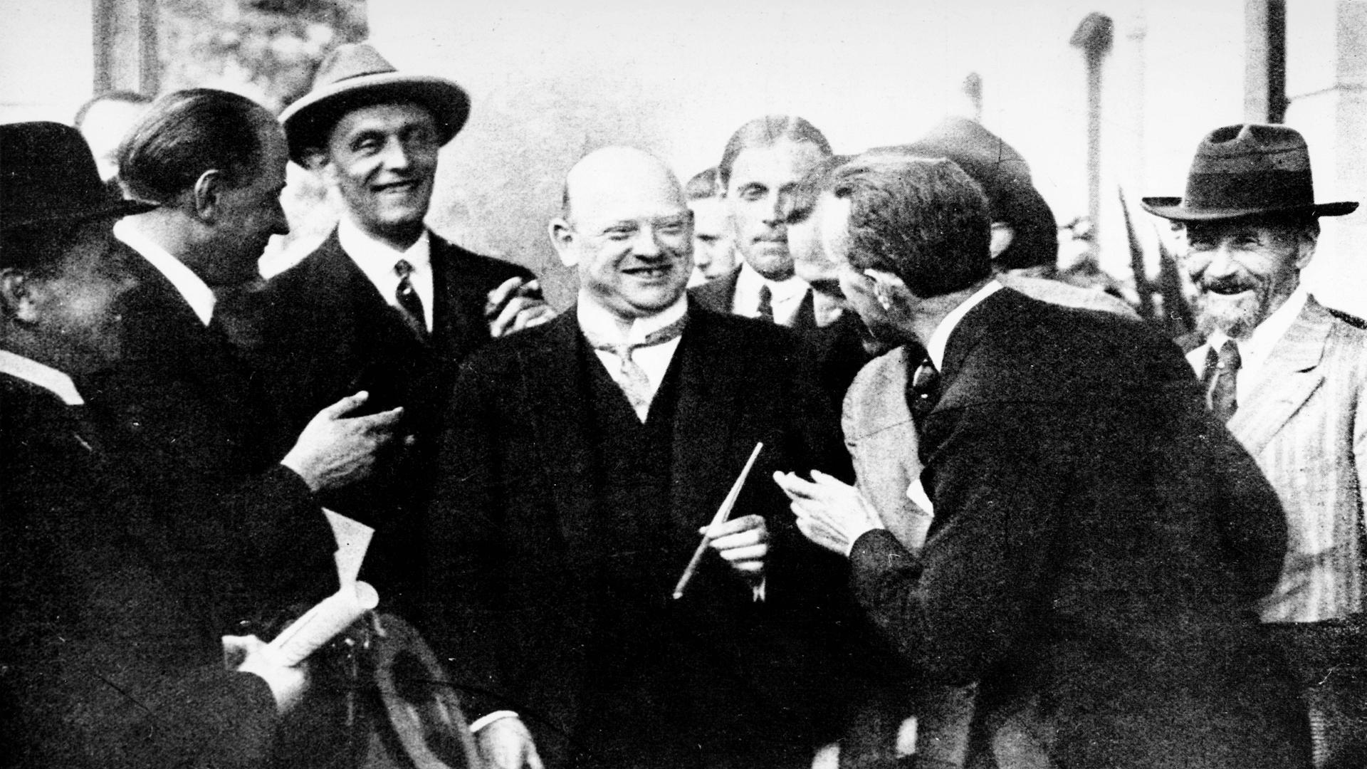 Gustav Stresemann wird Reichskanzler