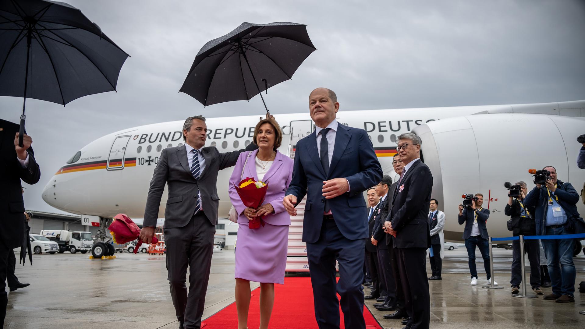 G7-Gipfel - Bundeskanzler Scholz trifft japanischen Ministerpräsidenten ...