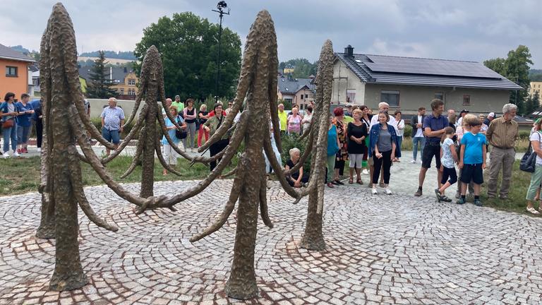 Neues Kunstwerk am Skulpturenweg "Purple Path"