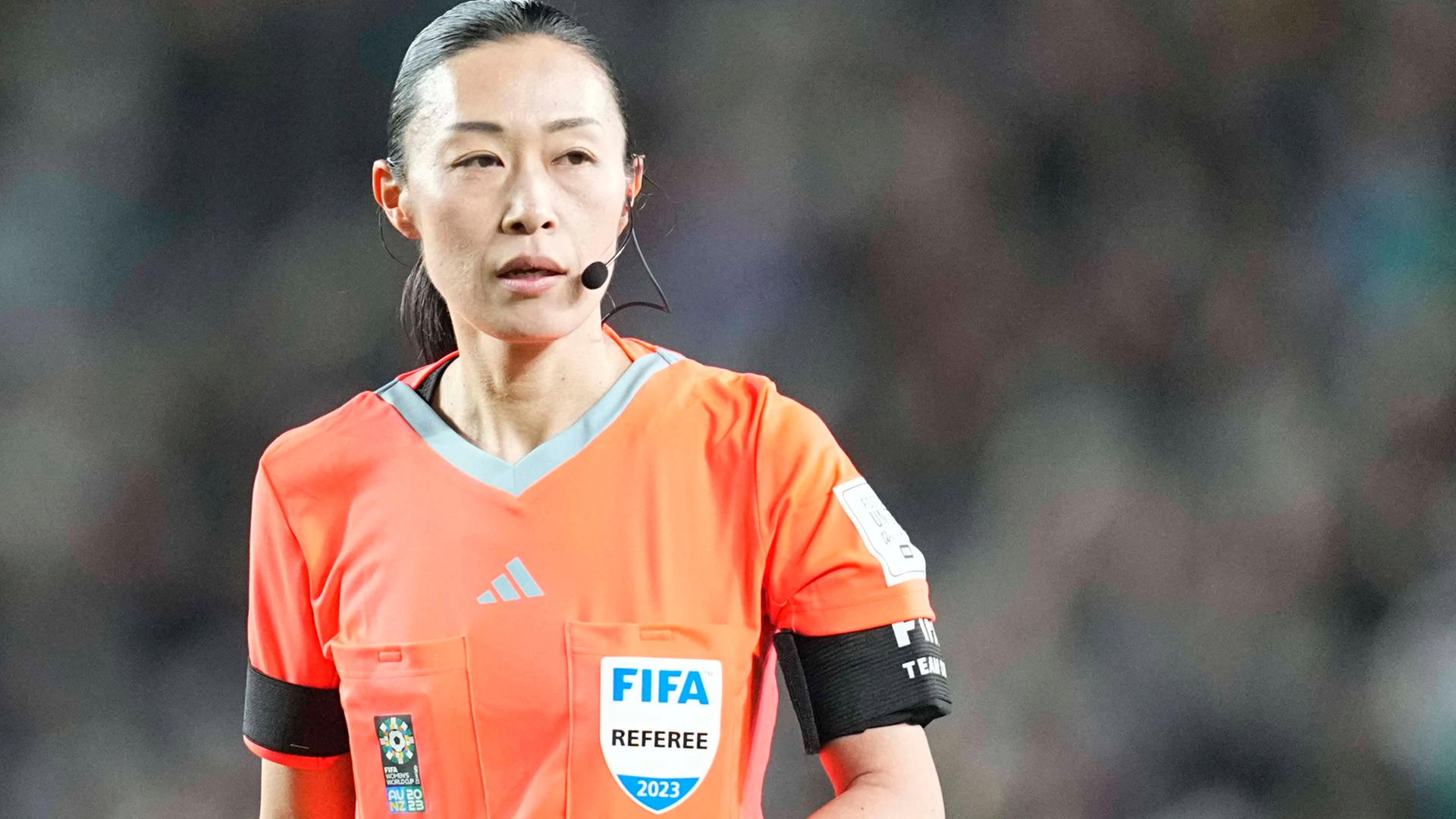 Ansagen nach Videobeweis: etwas mehr Durchblick für die Fans