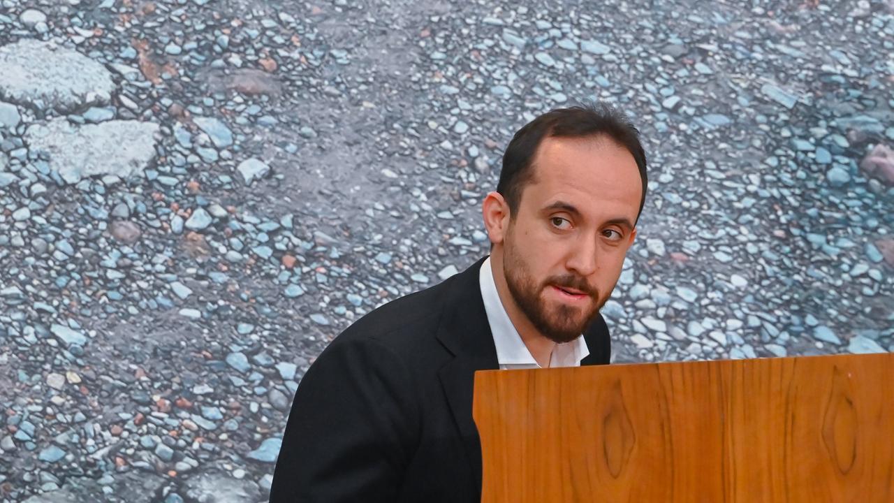 Holocaust-Gedenken - Starpianist Igor Levit fordert neue Formen der ...