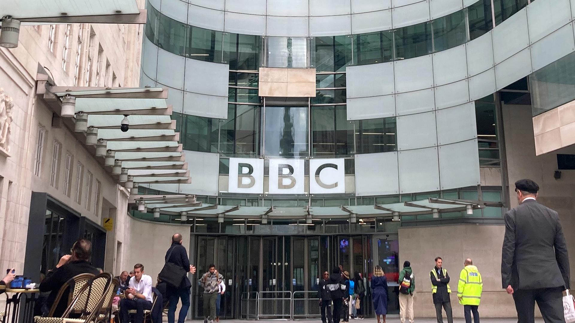 BBC Jubil um Auntie Beeb Wird 100 Jahre Alt BBC Jubil um Auntie Beeb Wird 100 Jahre Alt