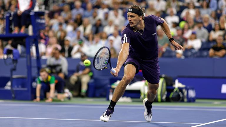 Tennis - Zverev erreicht bei US Open Runde drei