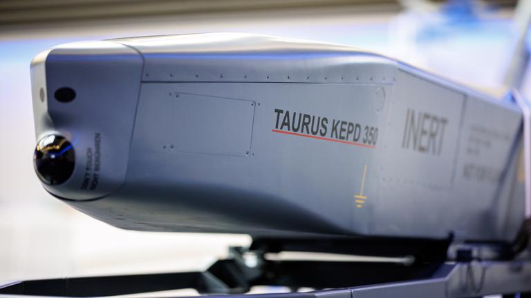 Debatte um Marschflugkörper-Lieferung - Moskau: "Taurus würde ...