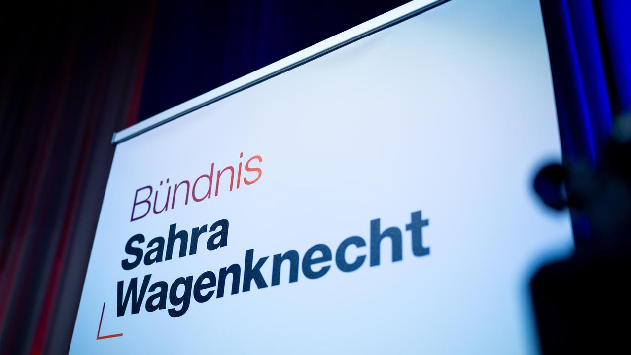 Tagung in Berlin - BSW kritisiert "größte Aufrüstung in Geschichte der ...