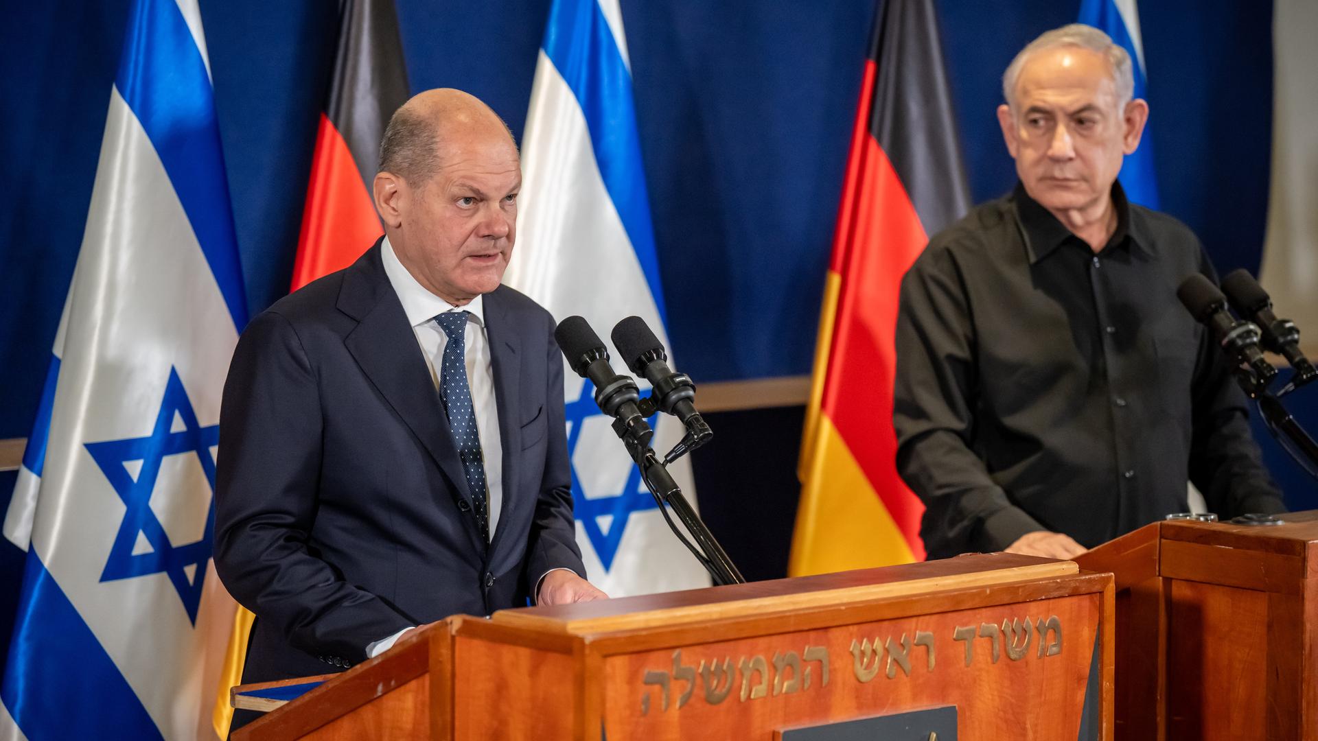 Krieg zwischen Israel und Hamas - Scholz setzt sich für humanitäre Feuerpausen ein - Telefonat ...