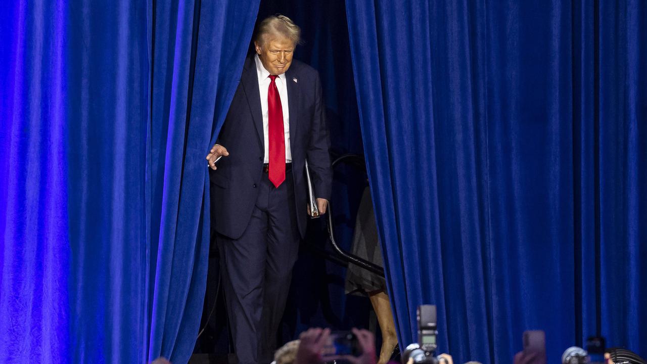 USA - Trumps Wahlkampfsprecherin Leavitt soll Sprecherin des Weißen ...