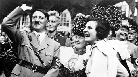 Nazi-Kunstpropaganda: Ausstellung "Entartete Kunst" in München