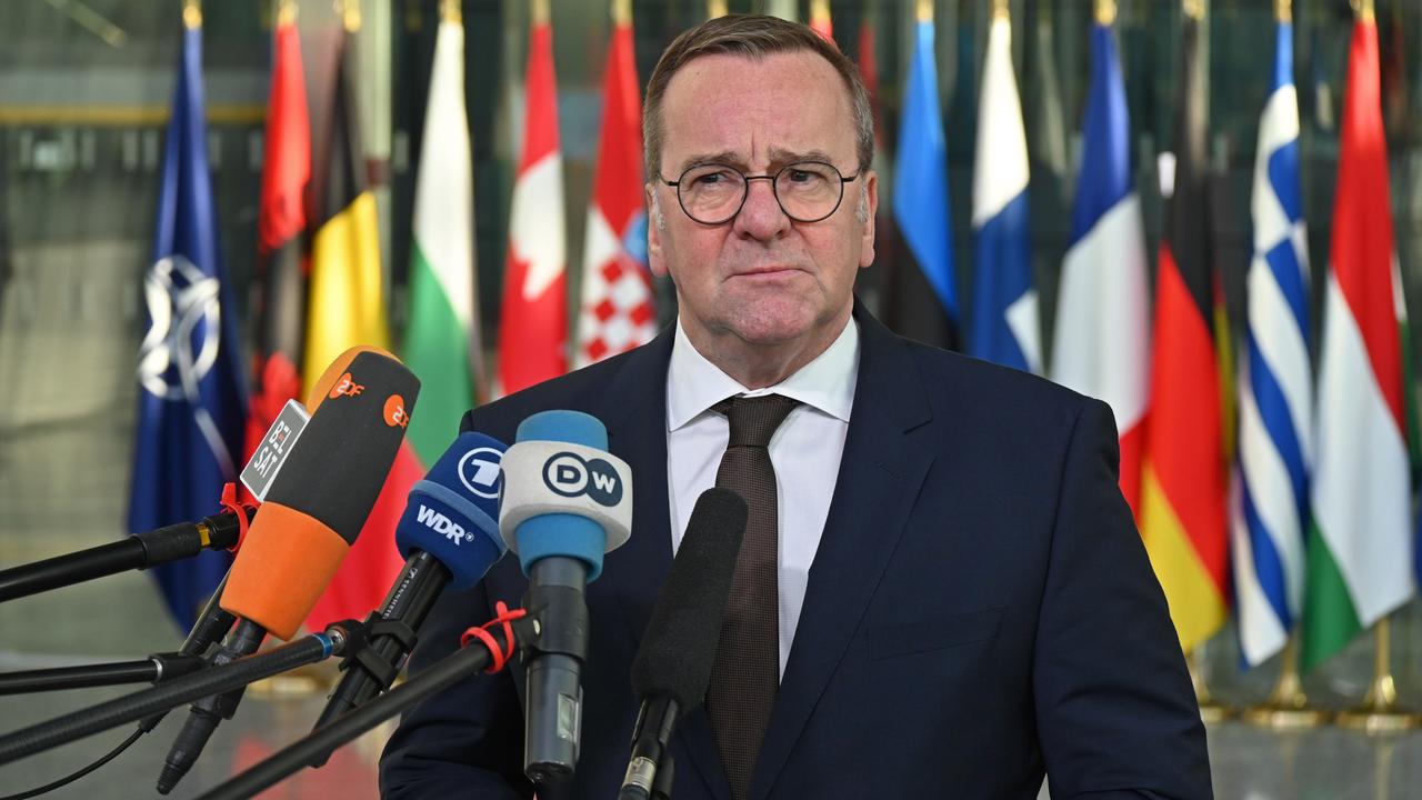 Ukraine-Krieg - Pistorius sieht von Russland angekündigte Feuerpause skeptisch