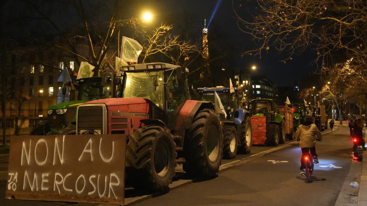 Frankreich - Bauern protestieren in Paris gegen Mercosur-Abkommen ...