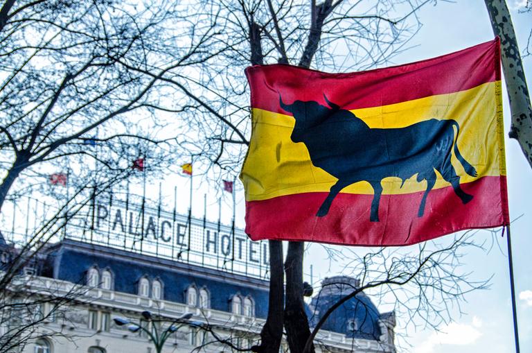 65 Jahre Osborne-Stier in Spanien - Werbefigur und Nationalsymbol