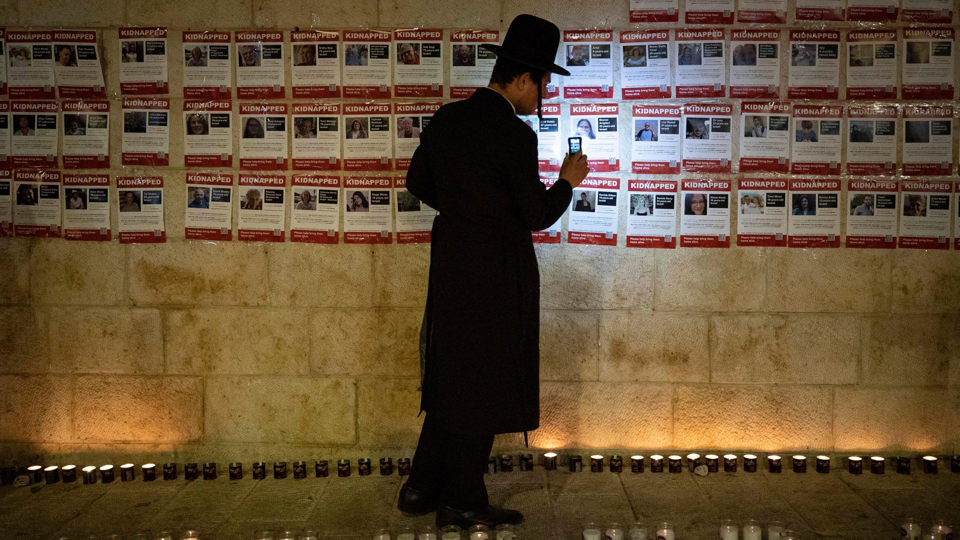 Nach Beginn von Waffenruhe - Erste Gruppe israelischer Geiseln freigelassen