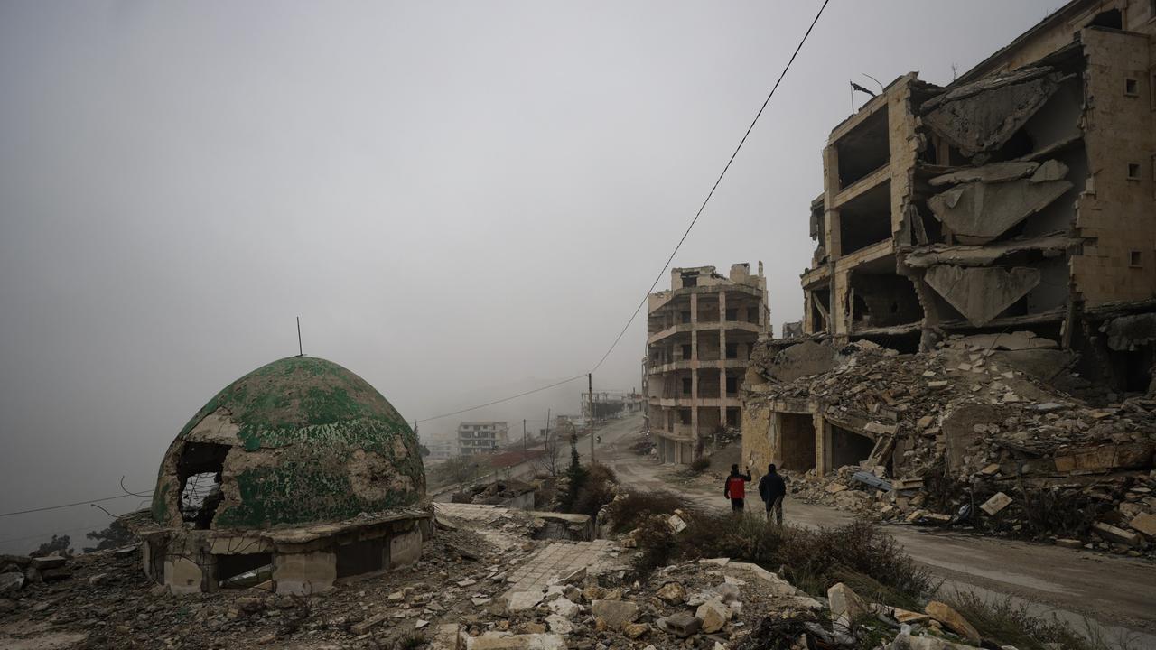 Luftangriffe im Erdbebengebiet - Türkei und Syrien attackieren in ...