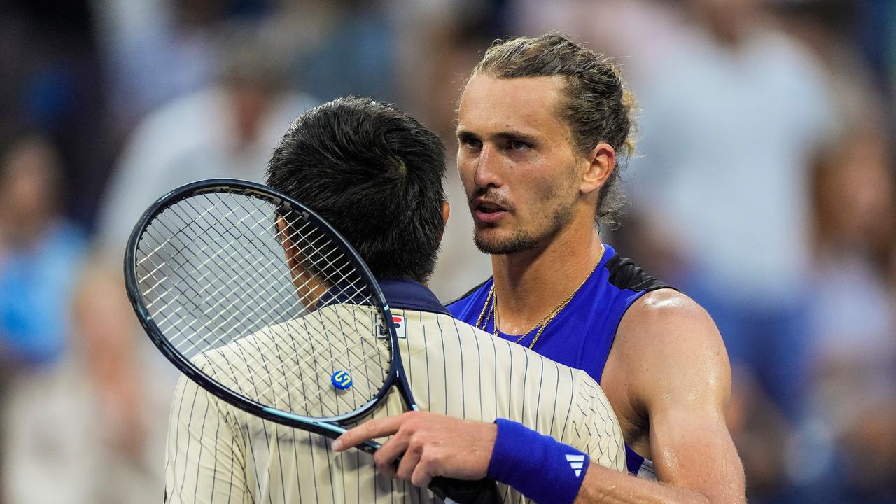 US Open - Tennisprofi Zverev erreicht Viertelfinale trotz Umknicken und Insektenplage