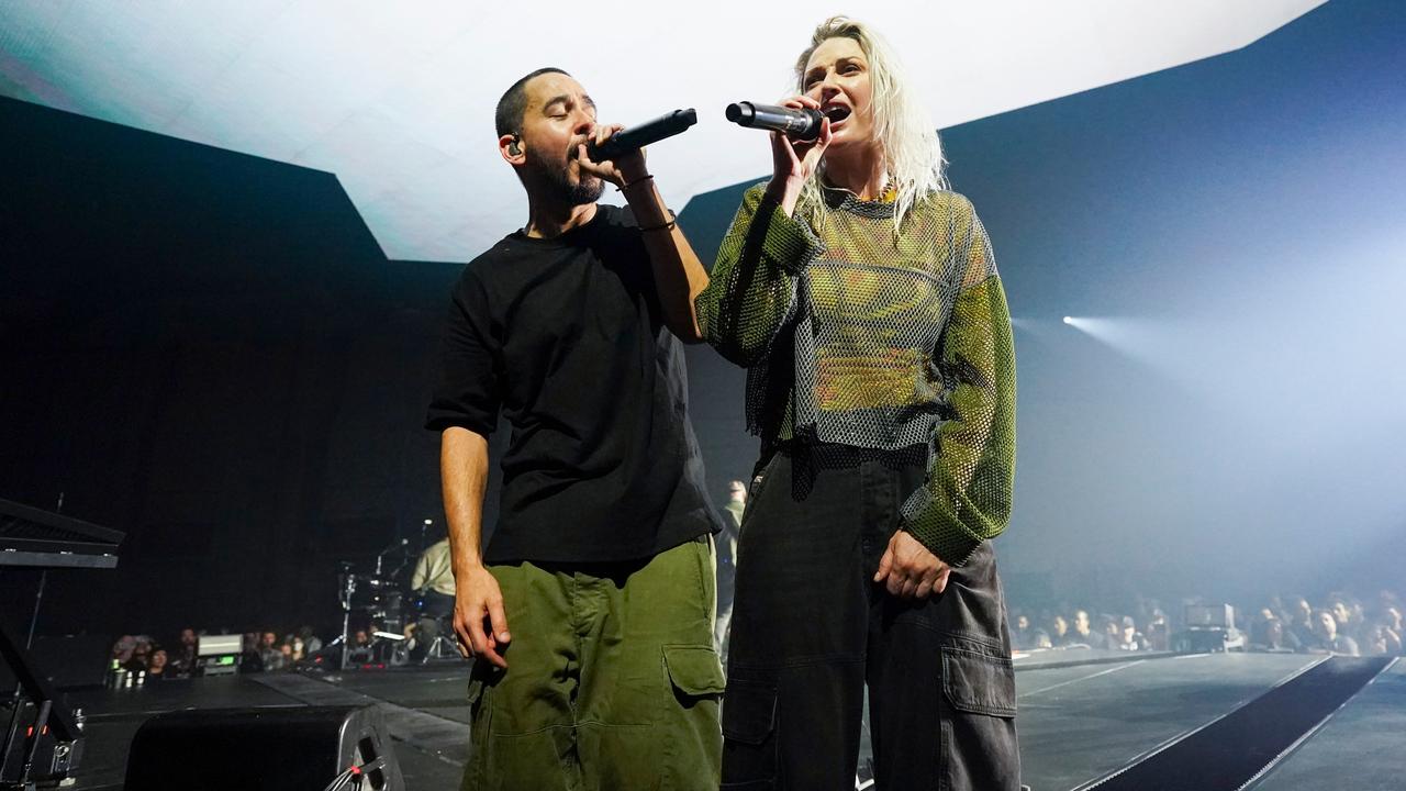 US-Rockband - Linkin Park kehrt mit neuer Sängerin zurück