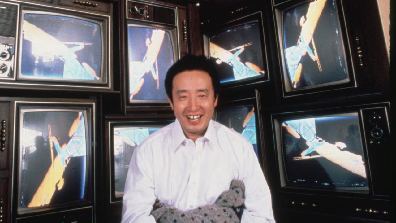 Nam June Paik: Ein Videokünstler, der die Welt vernetzen wollte
