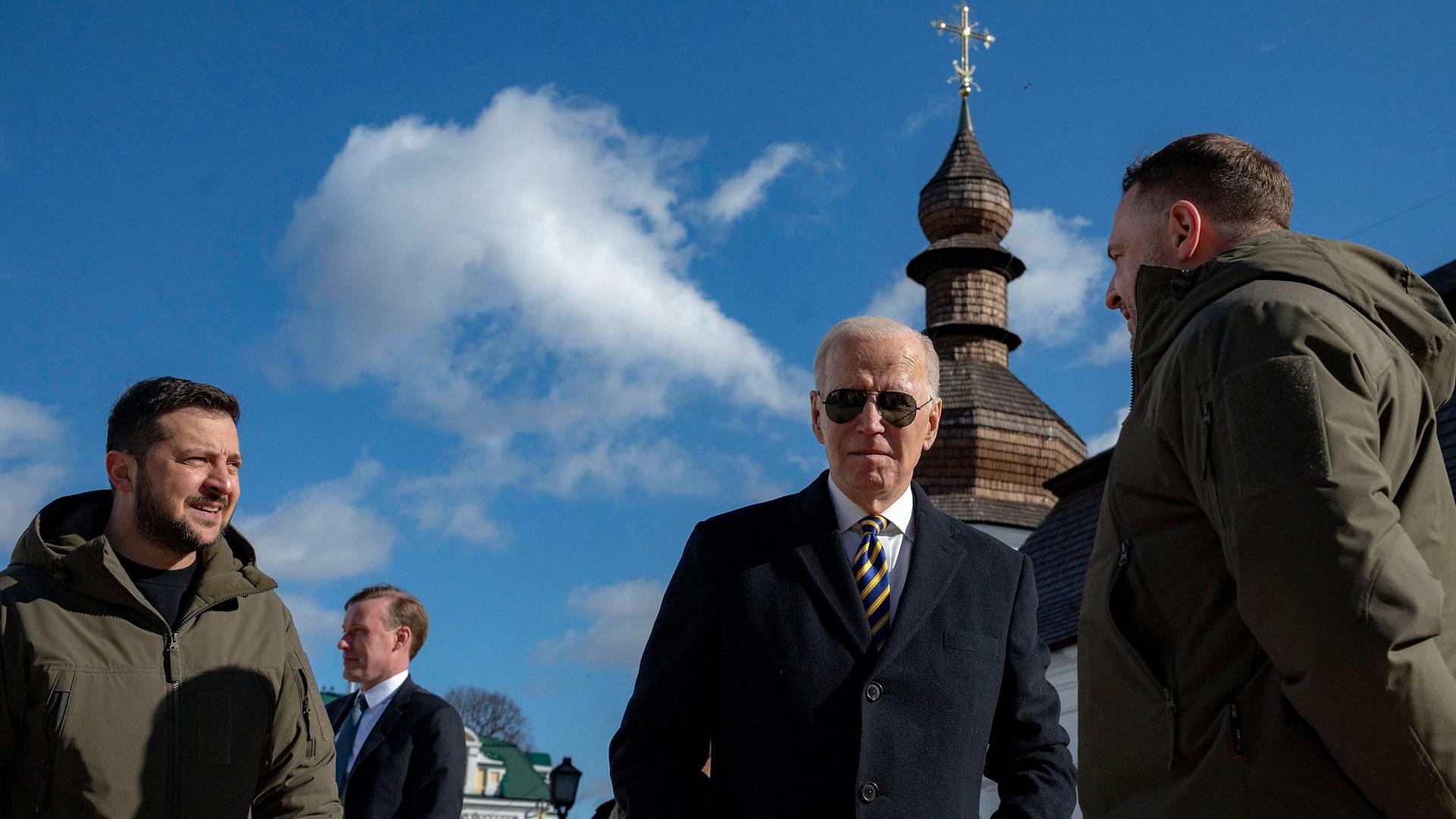 Aktuelle Lage in der Ukraine - Biden reist von Kiew nach Warschau